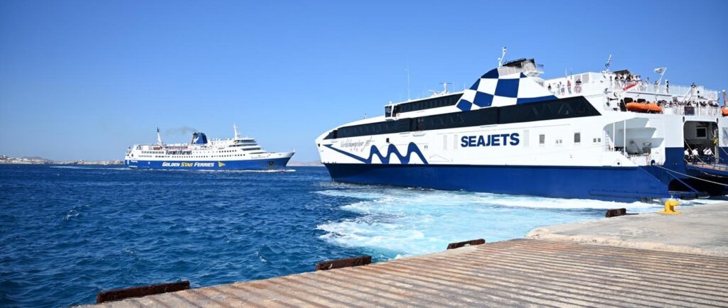 Ferry to Mykonos